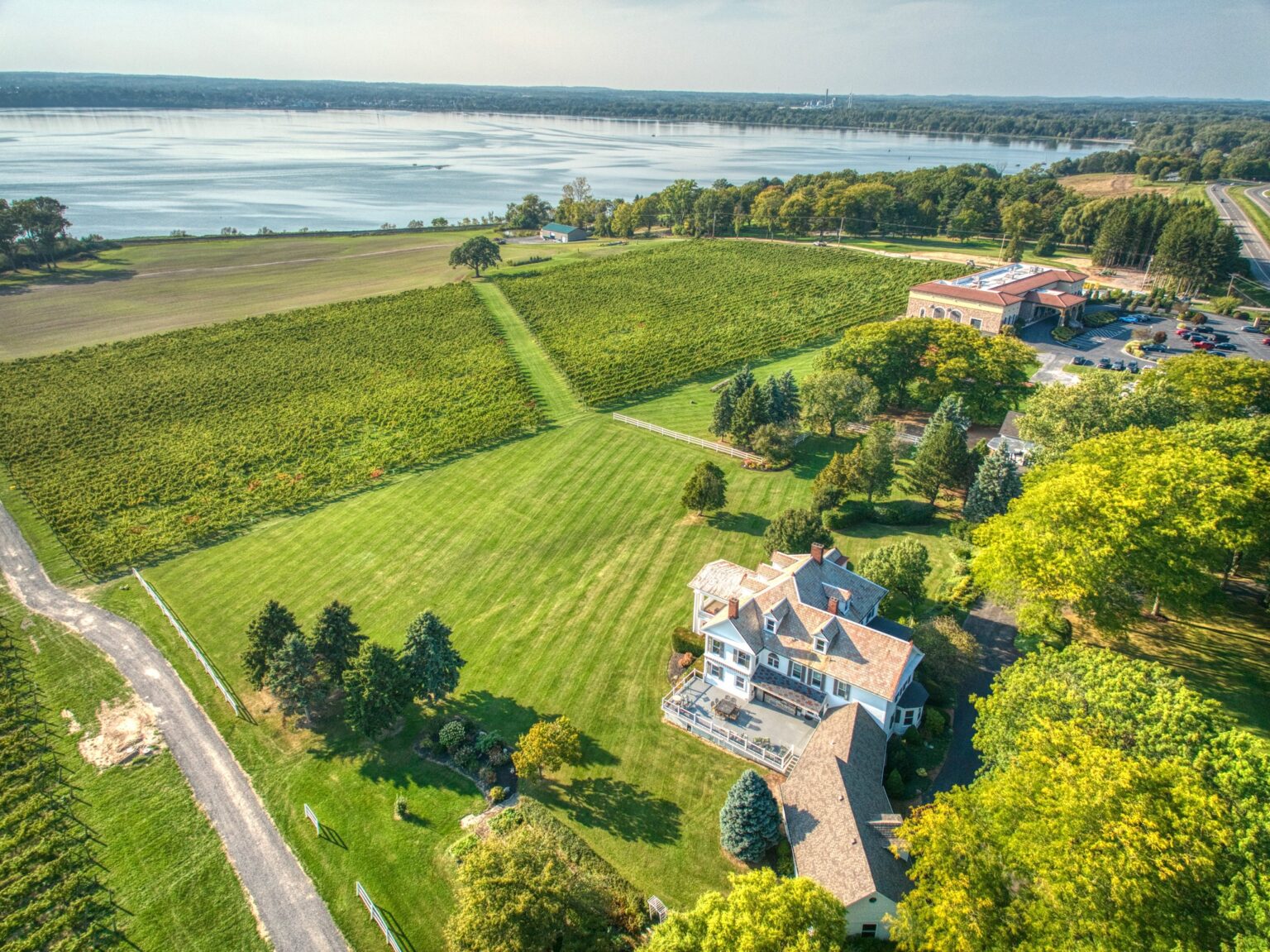 Explore Wineries In Seneca Lake | Seneca Lake Wine Trail